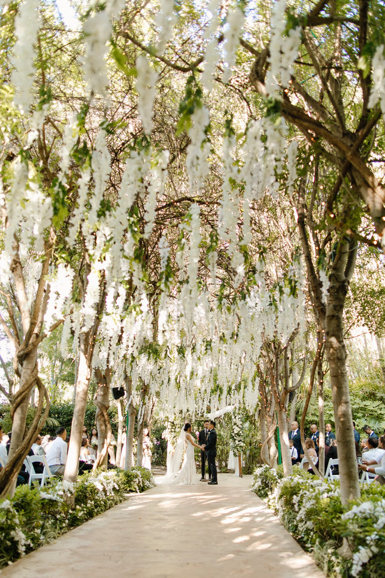 Gorgeous Hartley Botanica Wedding Photos // Jesseann + Jeff ...